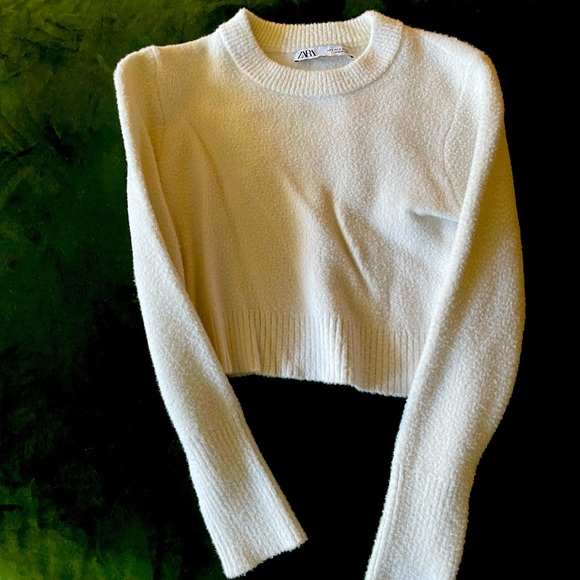 Zara | Sweaters | Zara White Crew Neck Cropped Sweater Size S | Poshmark